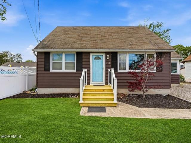 710 Newport Ave, Ocean Gate, NJ 08740