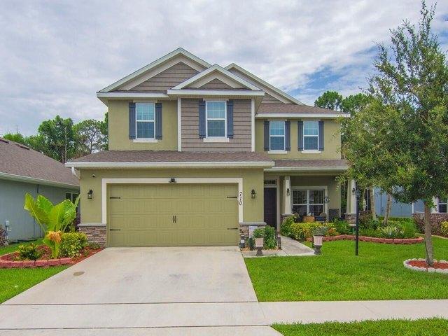 710 NE Turtle Back Trl, Port Saint Lucie, FL 34983