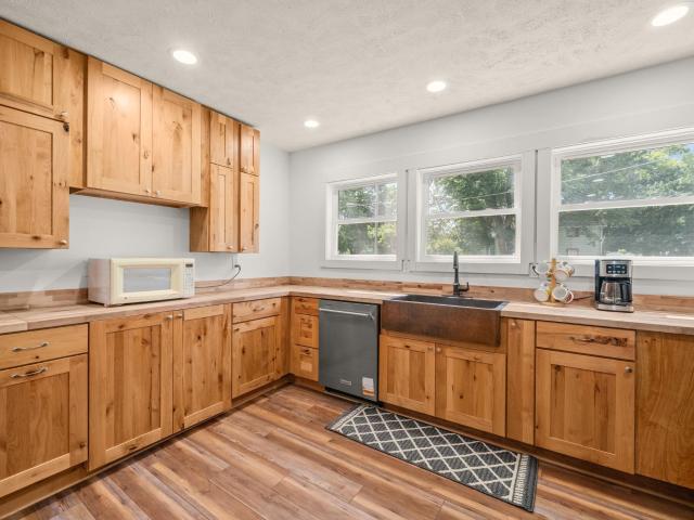 710 S 2nd Street