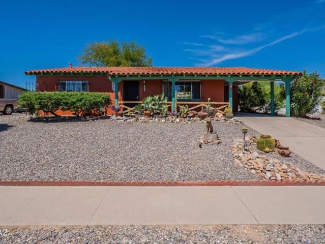 710 S Abrego Dr, Green Valley, AZ 85614
