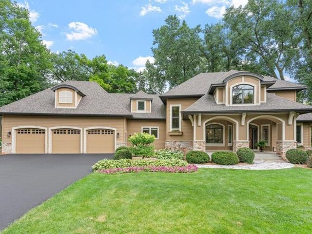 710 Shadyview Ln N, Plymouth, MN 55447