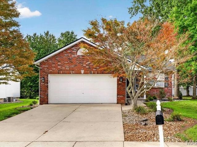 710 Slippery Rock Dr, Edwardsville, IL 62025
