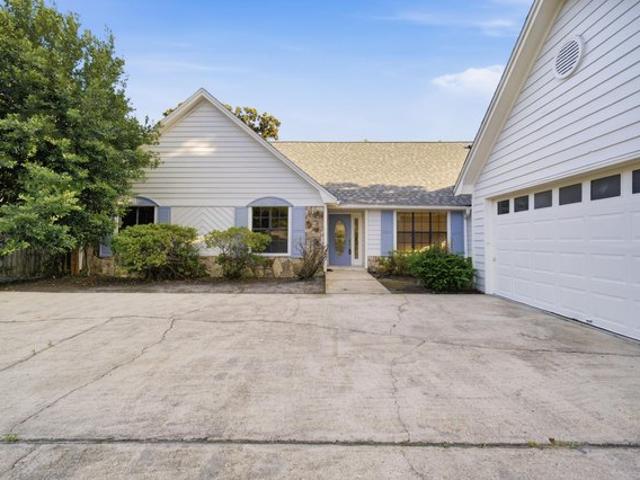710 Swan Ln, Destin, FL 32541