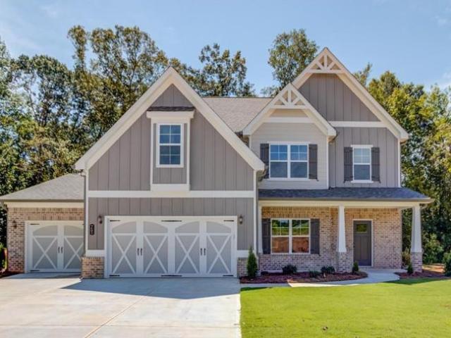 710 Rocky Spgs Dr, Jefferson, GA 30549