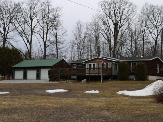 710 Rand Hill Rd, Morrisonville, NY 12962