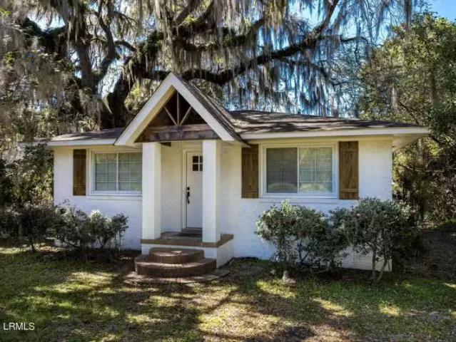 710 Ribaut Road, Beaufort, SC 29902