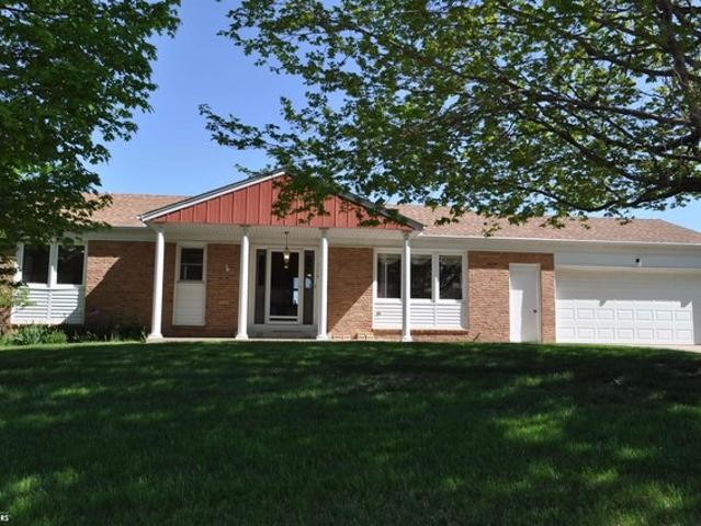 710 W 21st St, Carroll, IA 51401
