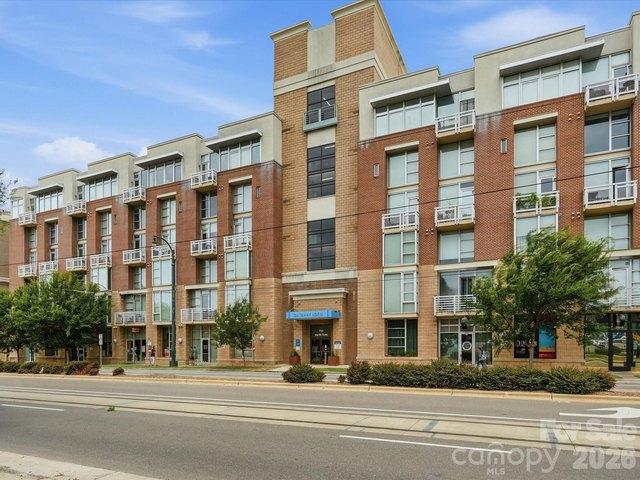 710 W Trade St, Charlotte, NC 28202