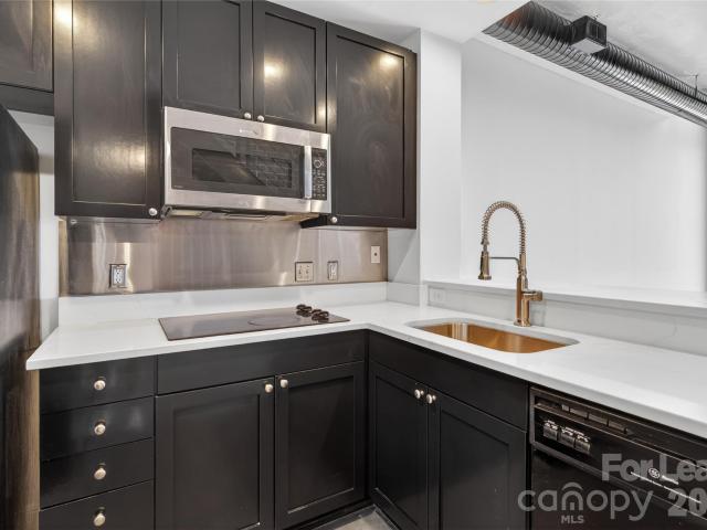 710 W Trade Street # 505