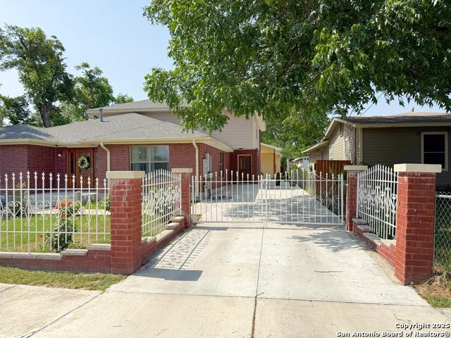 710 W Baetz Blvd
