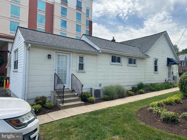 710 W Broad Street
