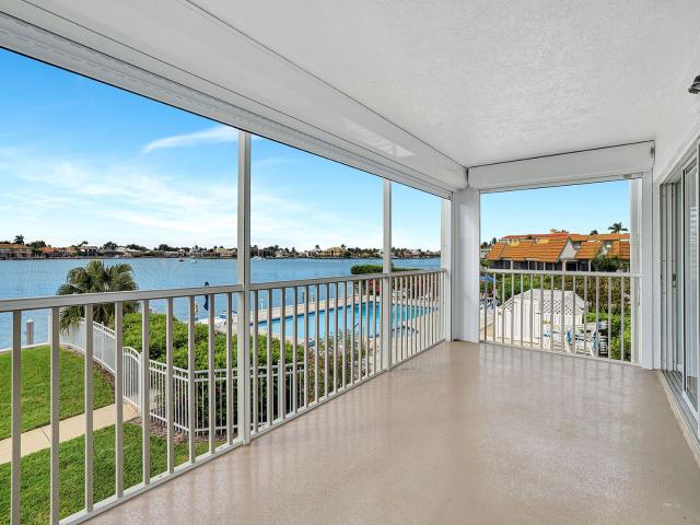 710 W Elkcam Circle, 204, Marco Island, US, FL