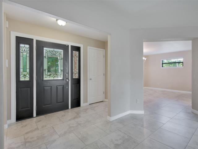 710 W Rollingwood