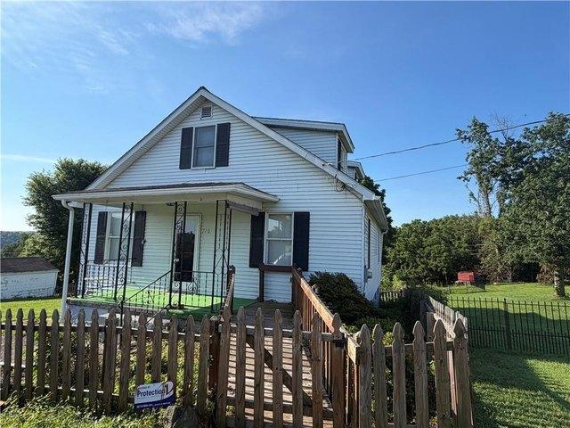 710 Wellington Ave, La Belle, PA 15450