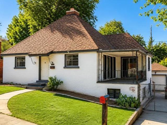 710 University Ter, Reno, NV 89503