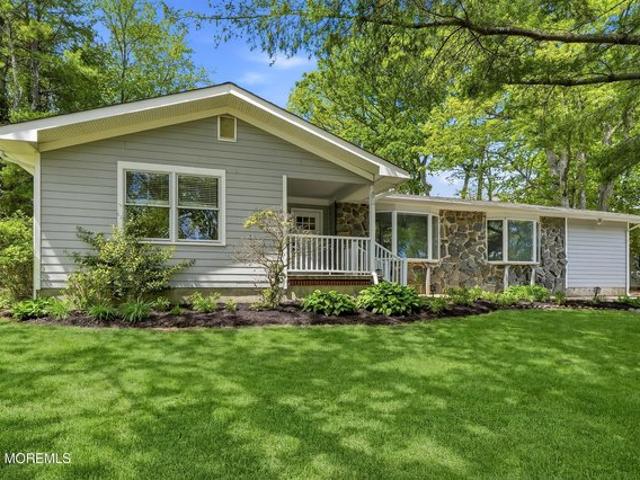 710 Viscount Dr, Toms River, NJ 08753