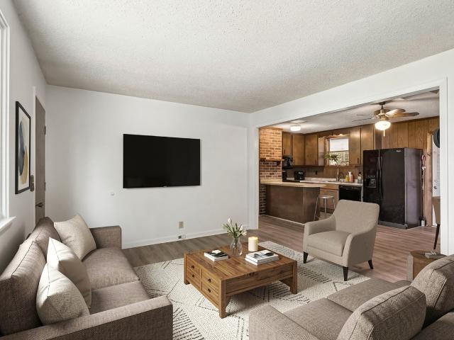 7114 Oak Tree Dr