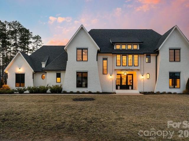 7114 Asbury Village Ln, Huntersville, NC 28078
