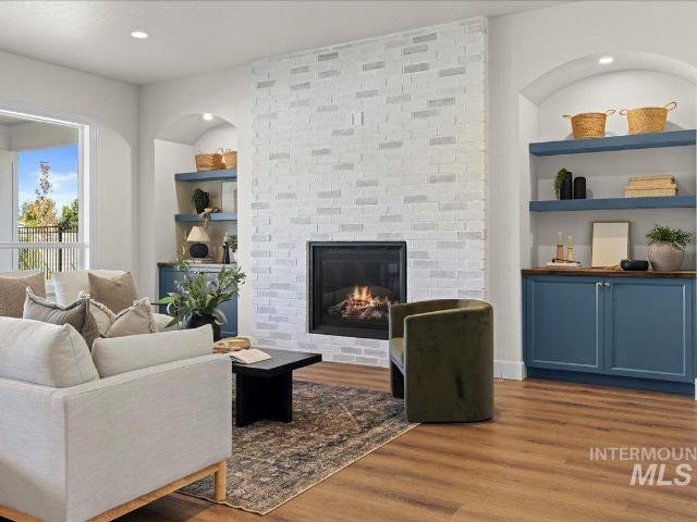 7114 E Chicken Hawk Loop