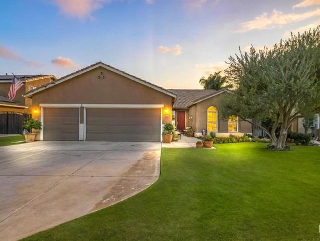 7114 Ellington Dr, Bakersfield, CA 93312