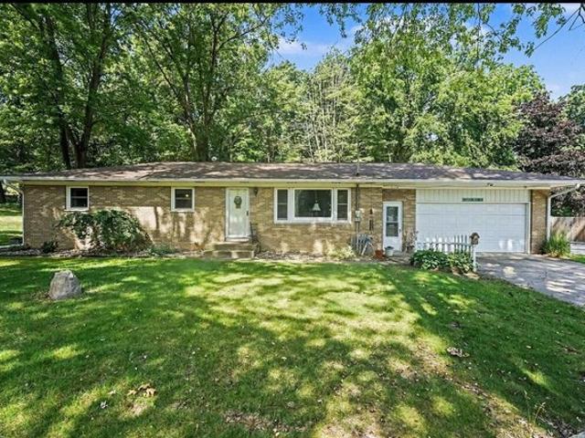 7114 Kay Dr, Greenville, MI 48838