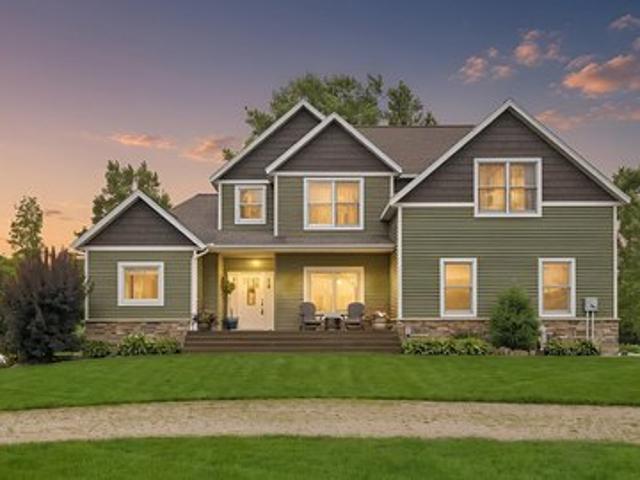 7115 Clinton Trl, Clarksville, MI 48815