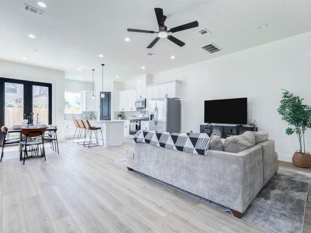 7115 England St, Unit C, Houston, TX 77021 | MLS #43339