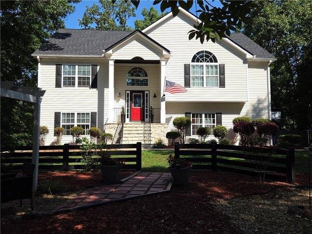 7115 Fletcher Dr, Winston, GA 30187