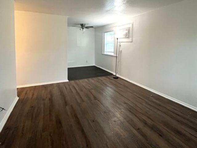 7115 Glen Ter, Unit 3