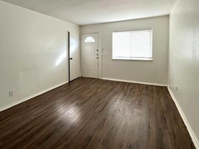 7115 Glen Ter, Unit 2