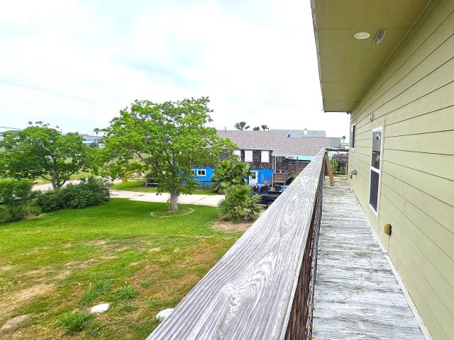7115 Stingray Dr, Hitchcock, TX 77563 | MLS #50474