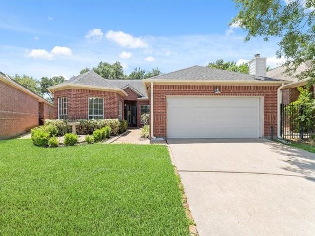 7115 W Hearthstone Green Dr, Houston, TX 77095