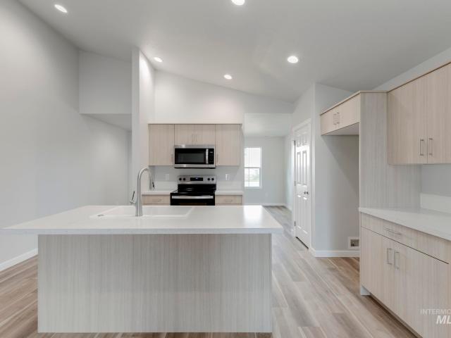 7116 E Marble Springs Dr