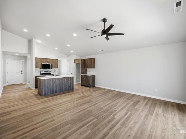 7116 E Marble Springs Dr