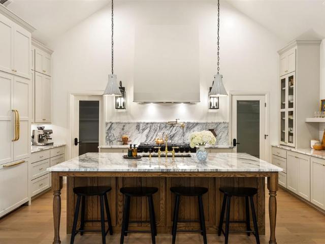 7116 Paddle Brook Court