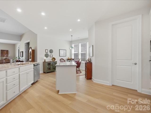 7117 Jolly Brook Dr, Charlotte, NC 28215 | MLS #4368