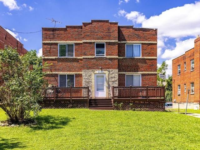 7119 Eastlawn Dr, Cincinnati, OH 45237