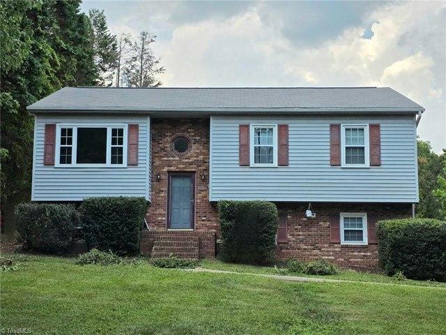 7119 Hunting Brook Ct, Winston Salem, NC 27051