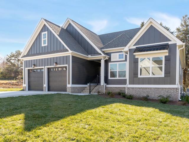 7119 Paxton Circle