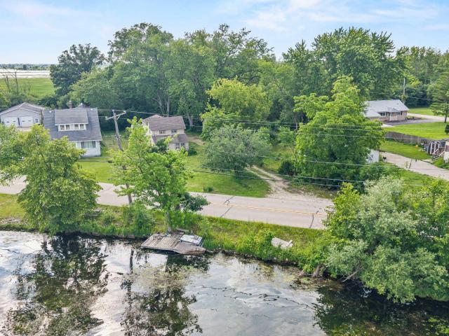 7110 N Tichigan Rd