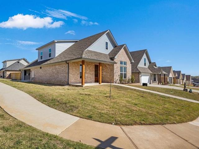 7110 Alexander Dr, Tyler, TX 75707