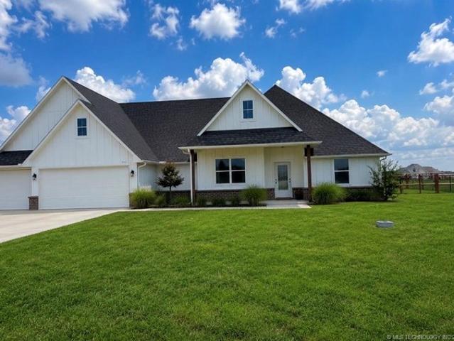 7110 E 137th Pl N, Collinsville, OK 74021