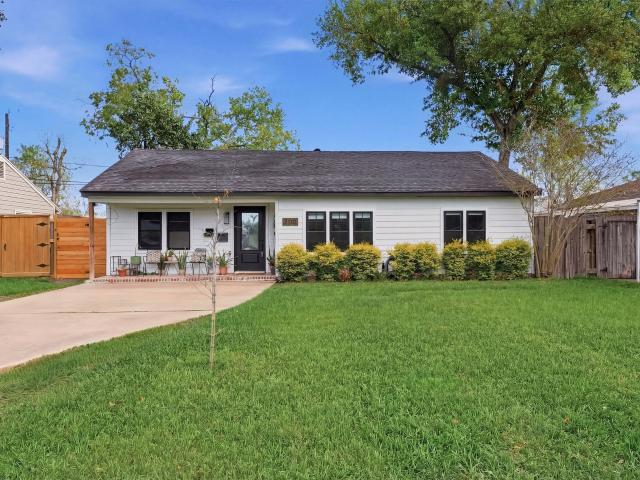 7110 Jalna St, Houston, TX 77055 | MLS #47472 | Compass