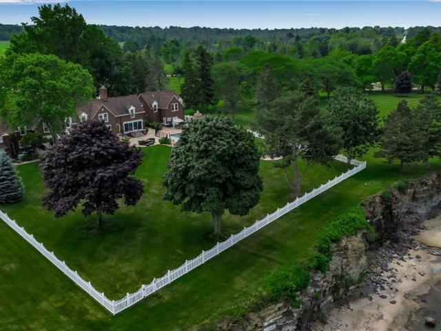 7110 Lake Shore Road