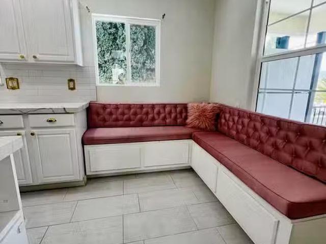 7110 Summitrose St Houses in Tujunga, CA