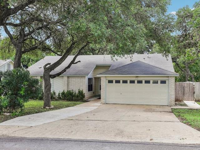 7111 Bart Hollow Dr, San Antonio, TX 78250