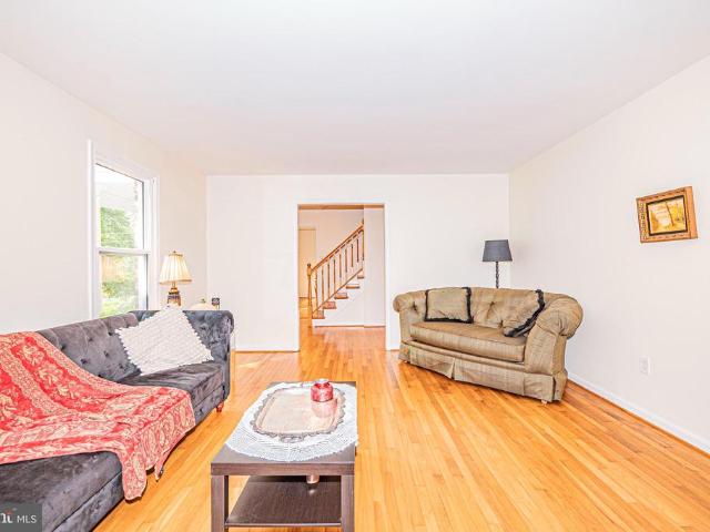 7111 Cheshire Court