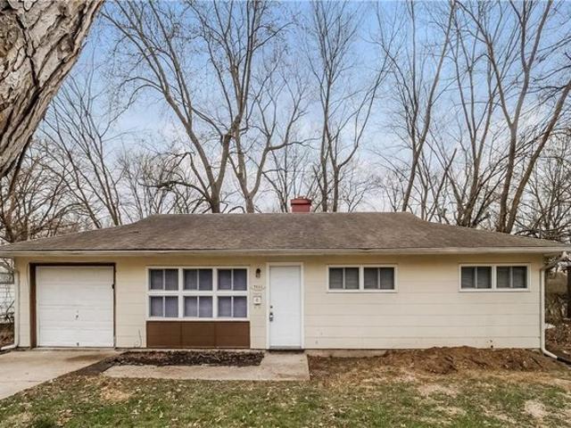 7111 E 111th Ter, Kansas City, MO 64134