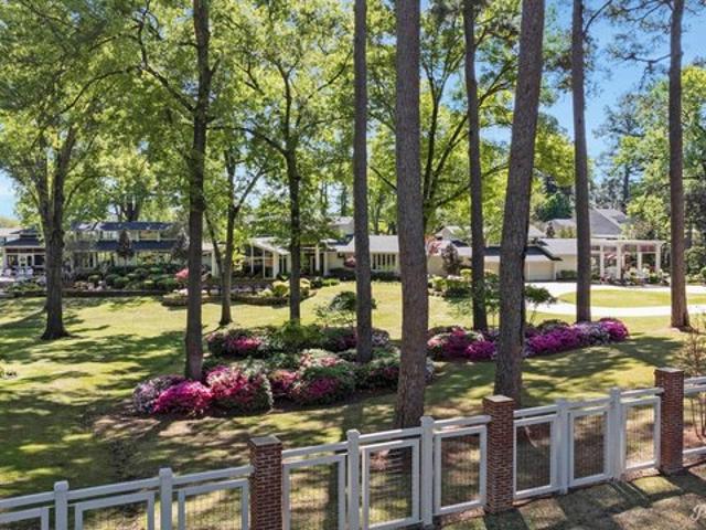 7111 E Ridge Dr, Shreveport, LA 71106