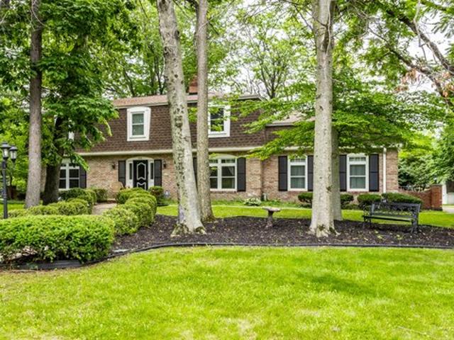7111 Eastwick Ln, Indianapolis, IN 46256